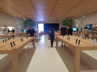 Buy an iPhone at the Modern Xinyi Apple Store - Taipei Travel Geek
