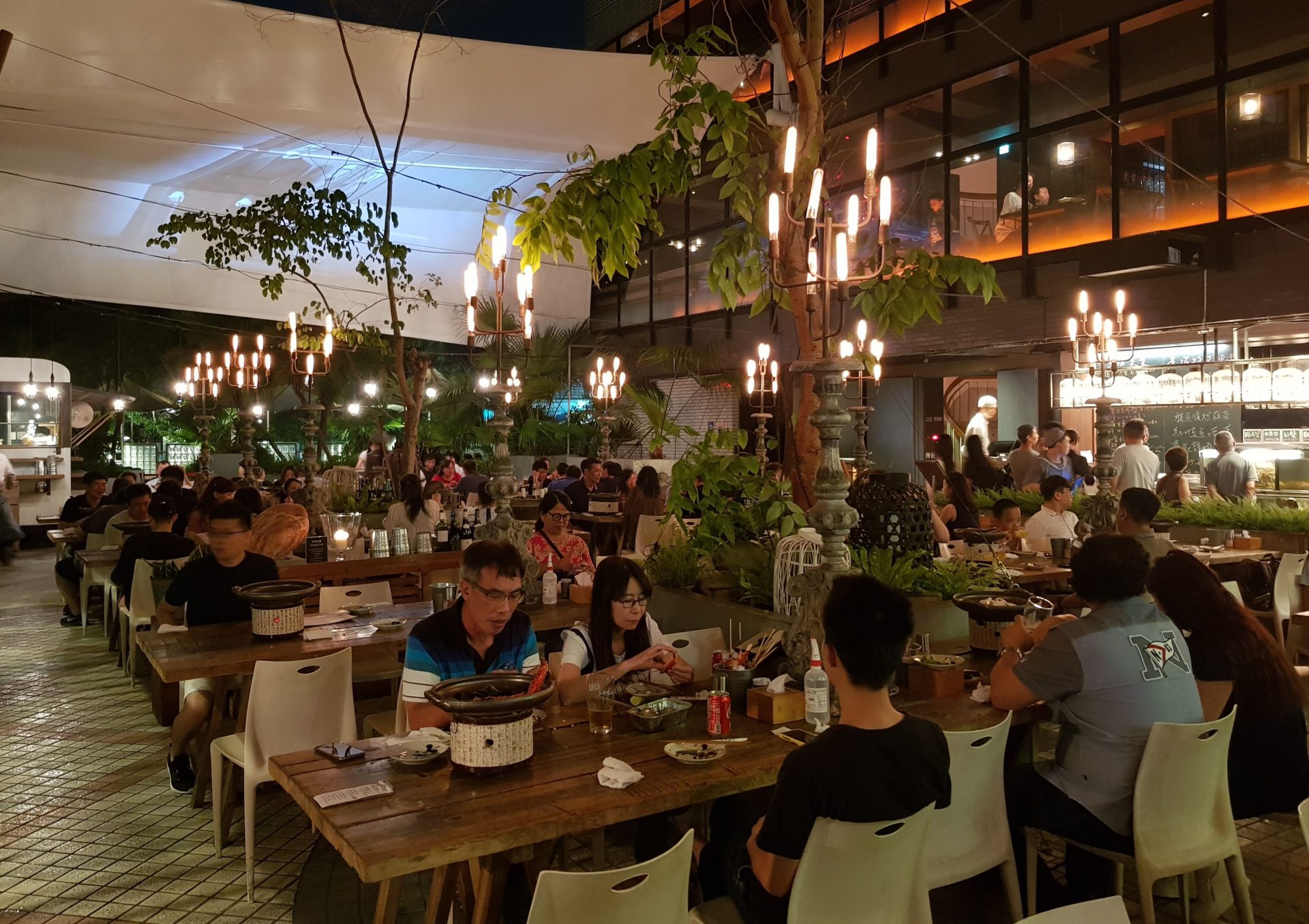 Addiction Aquatic Development - For Seafood Addicts - Taipei Travel Geek