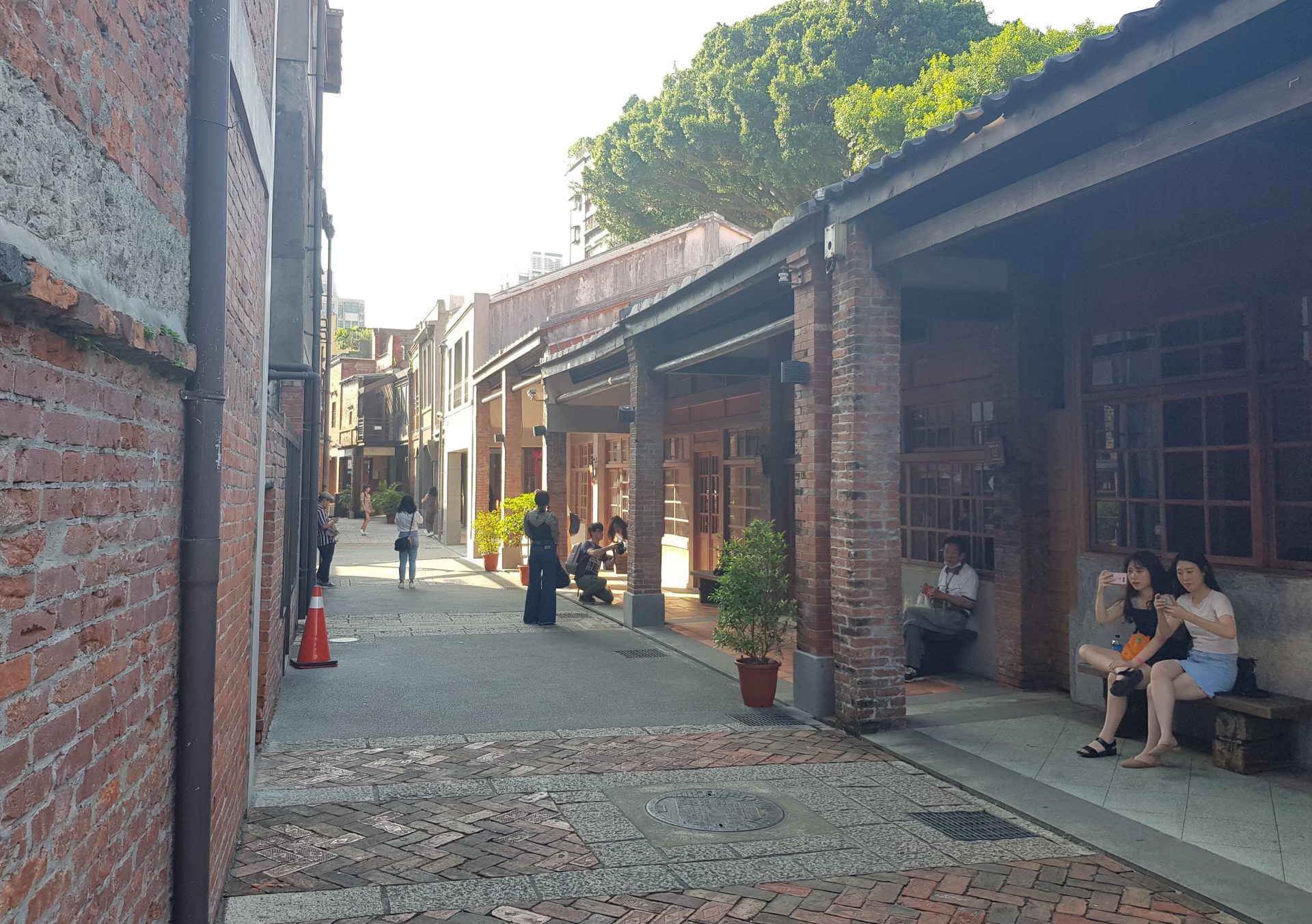 Take a Walk Through the Bopiliao Historical Block - Taipei Travel Geek