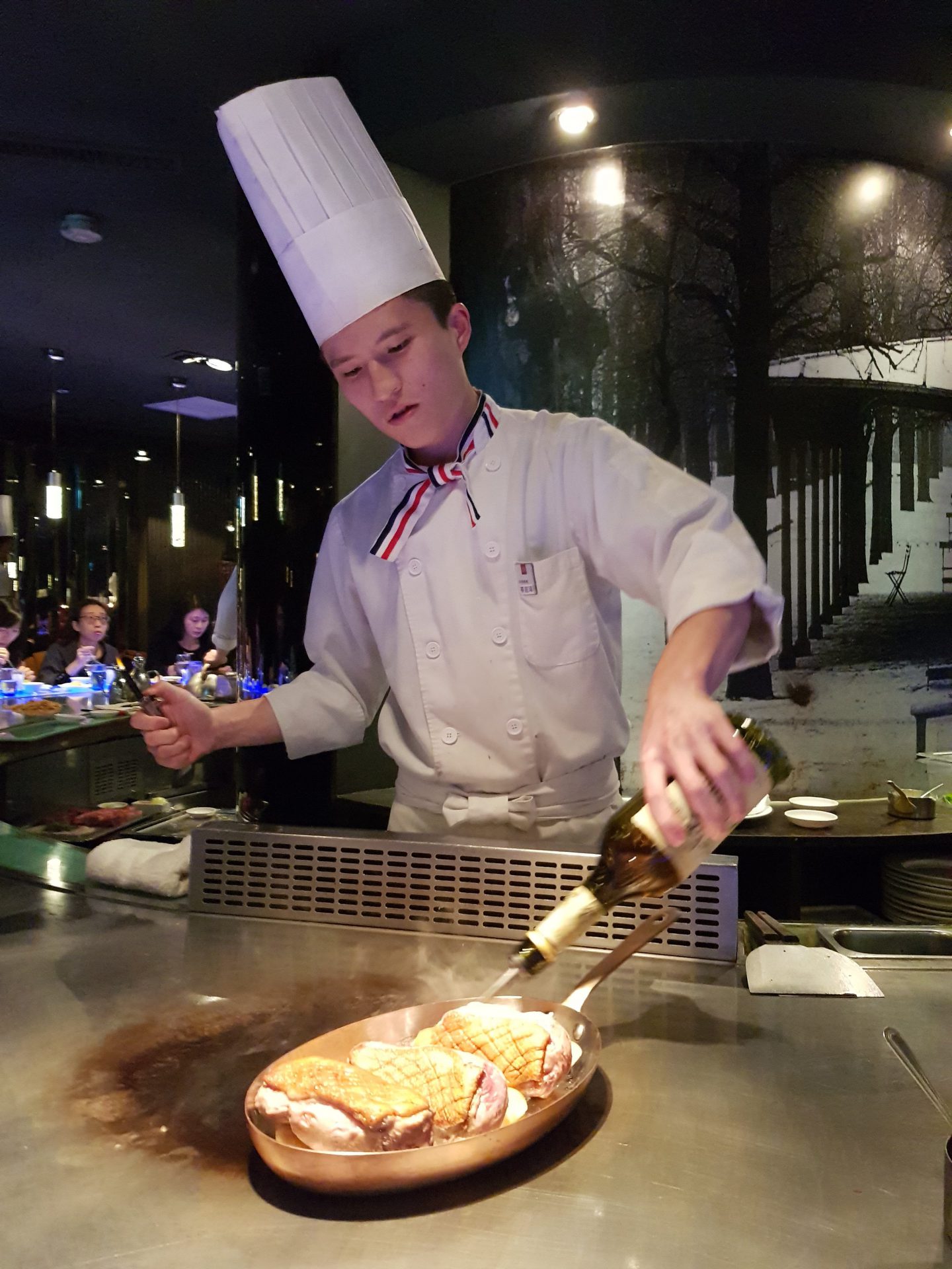 Chamonix - Teppanyaki Guaranteed to Satisfy - Taipei Travel Geek