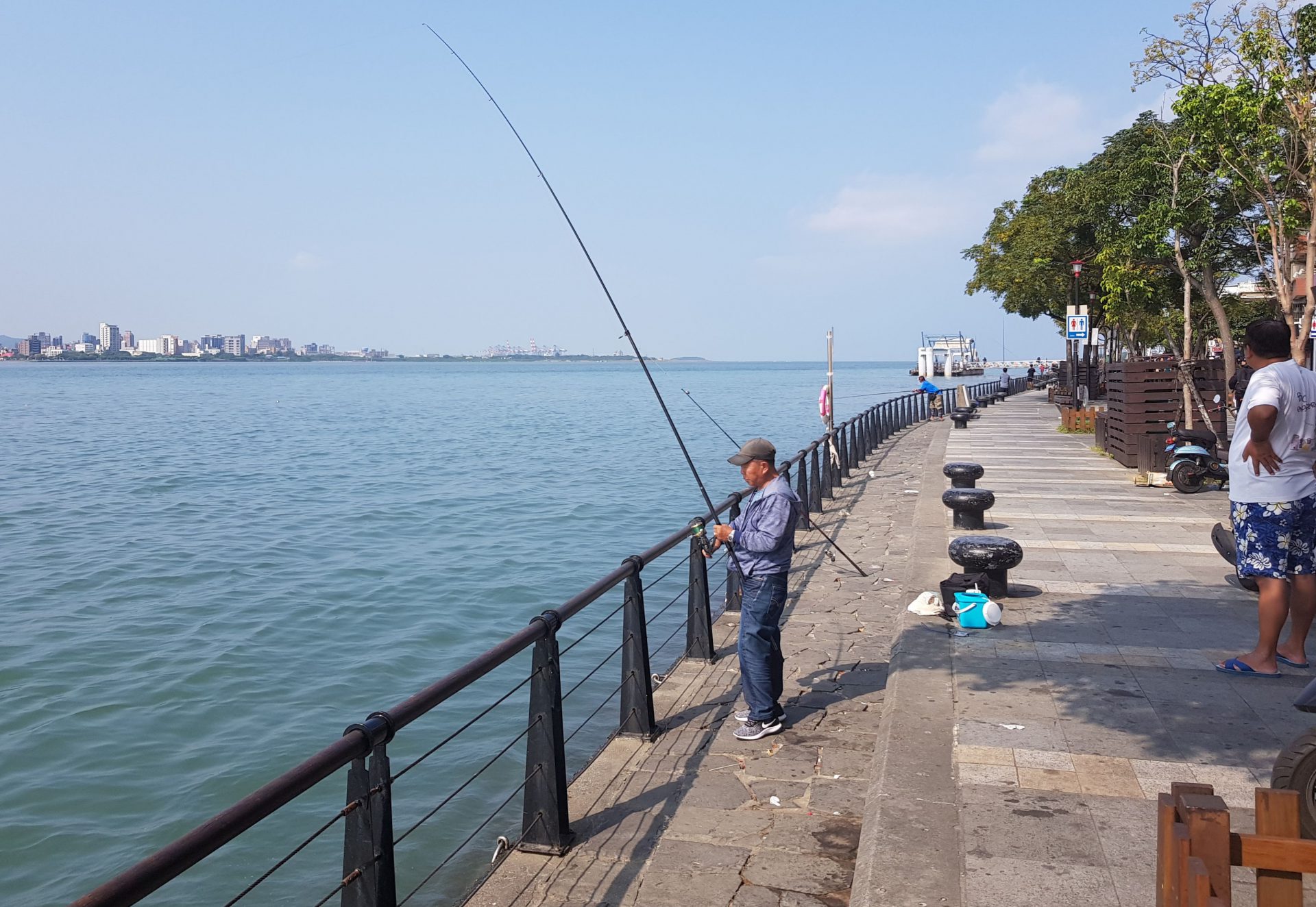 Exploring the Beautiful Riverside in Tamsui (Ferry Times Included ...