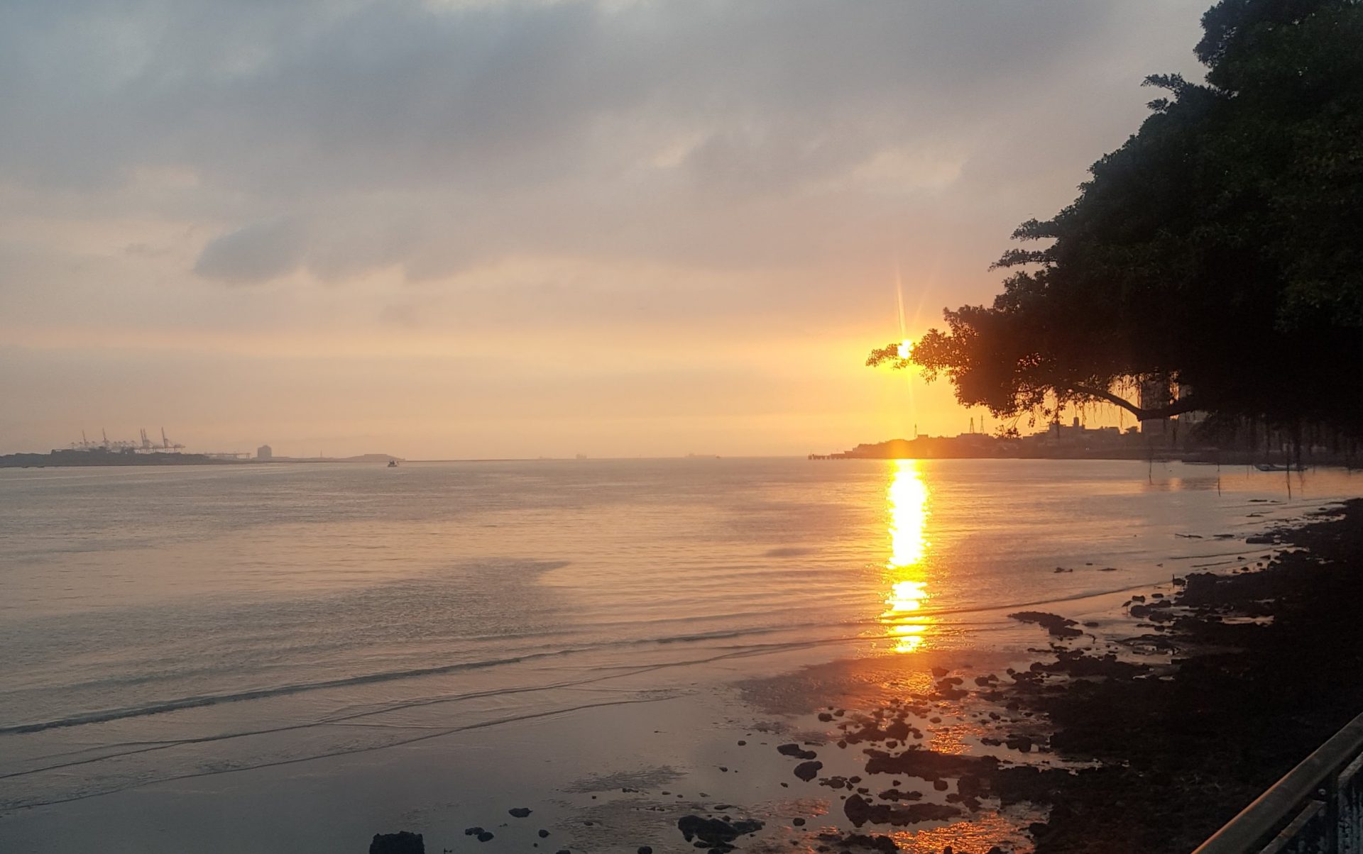 See the Stunning Sunset in Tamsui - Taipei Travel Geek