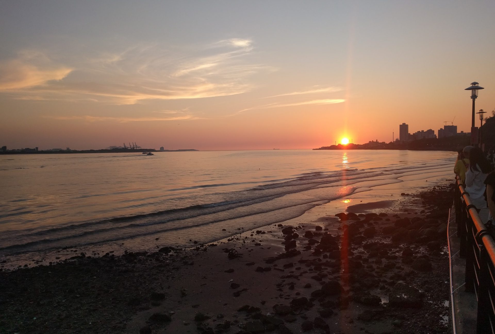 See the Stunning Sunset in Tamsui - Taipei Travel Geek