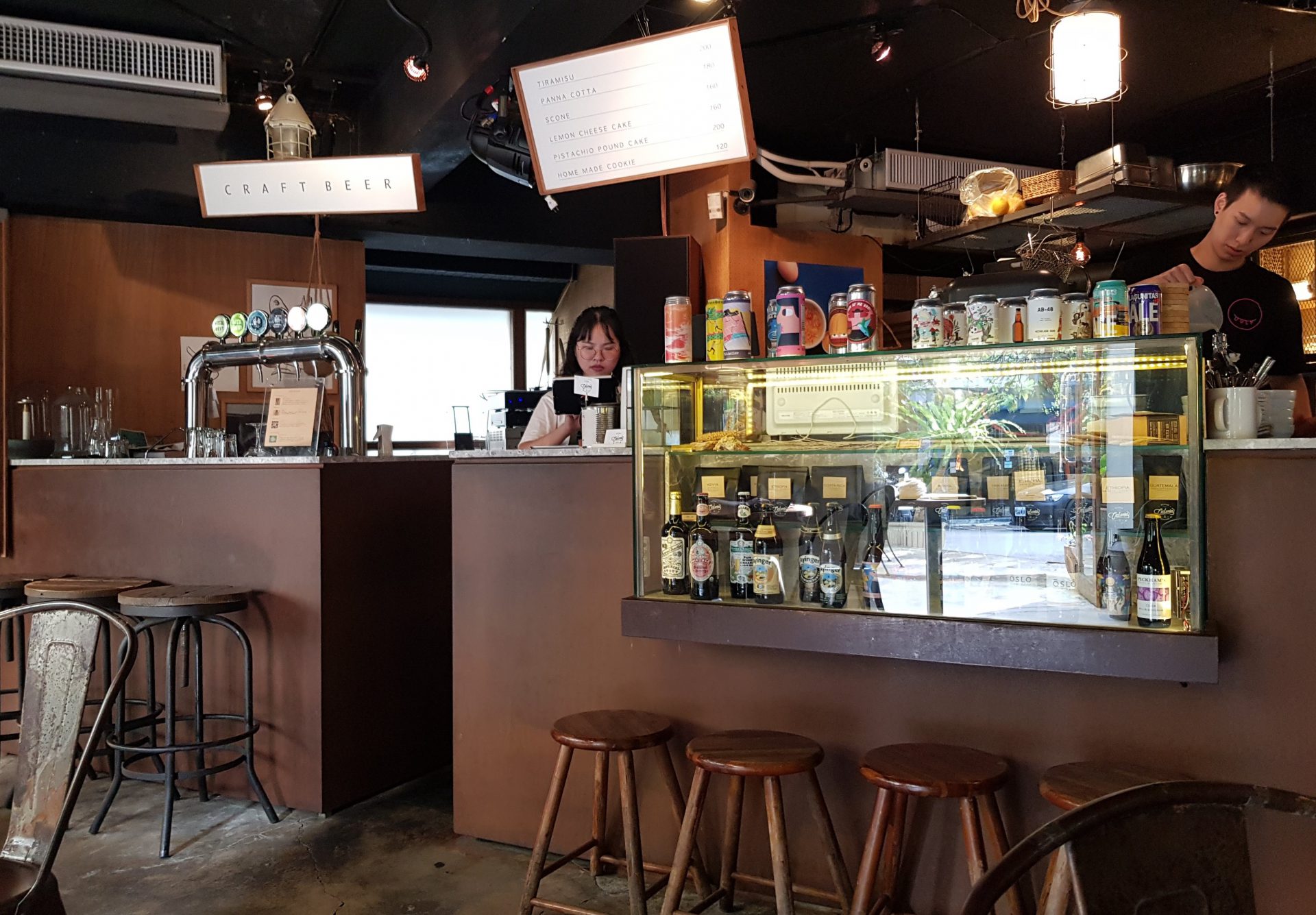Cafe Costumice - Great for Working or Socialising - Taipei Travel Geek