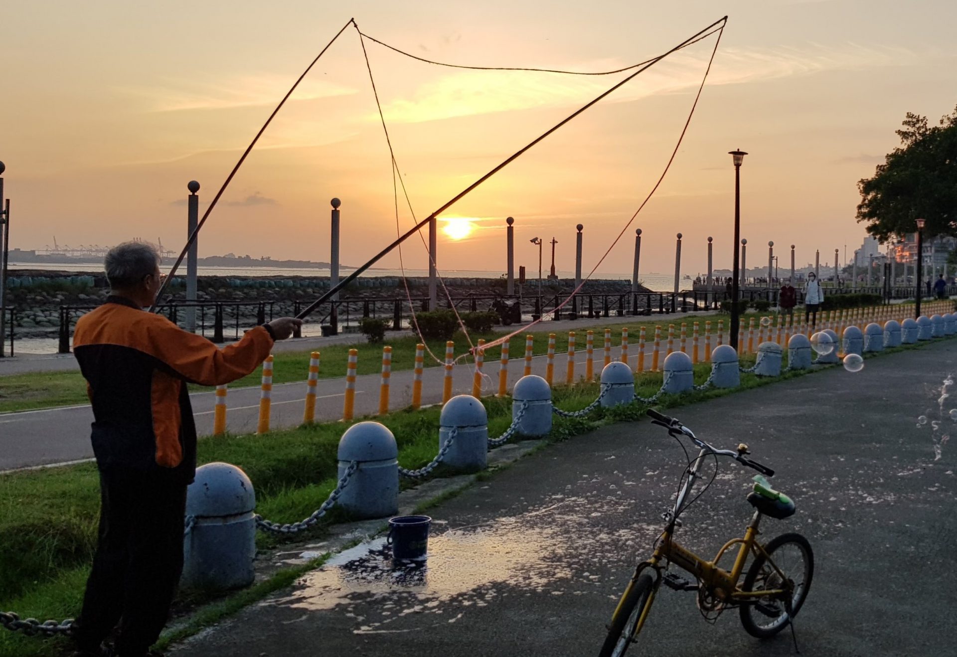 Exploring the Beautiful Riverside in Tamsui (Ferry Times Included ...