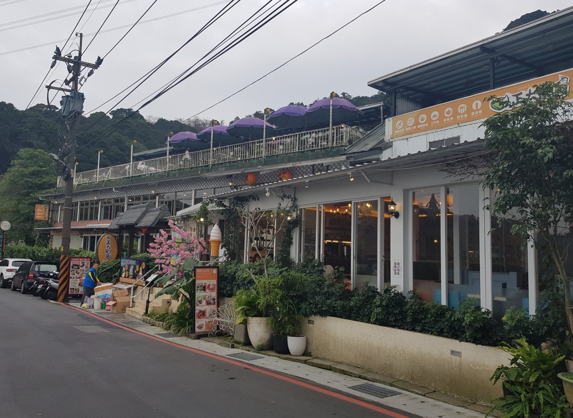 Tips & Guide for Riding a Maokong Gondola - Taipei Travel Geek